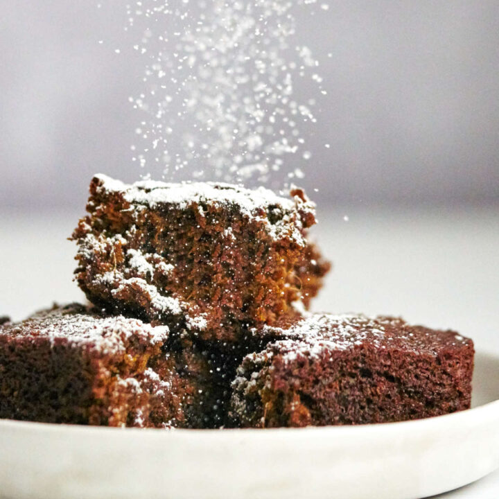 Fresh Ginger Cake - Proportional Plate